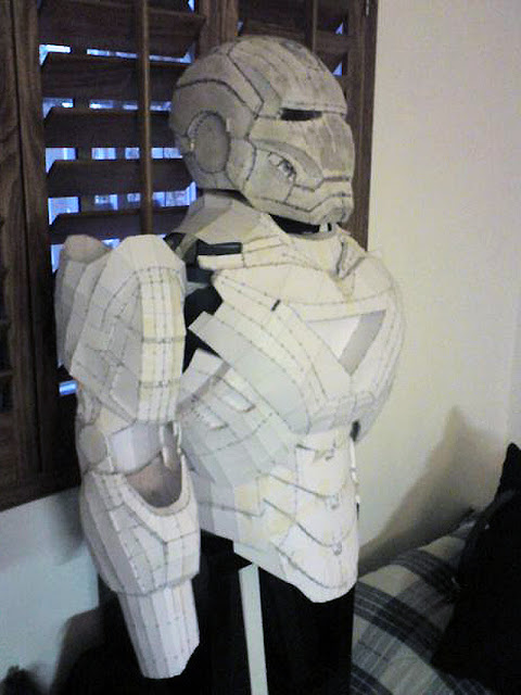 Iron Man Suit: Iron Man Suit paper crafts in reality