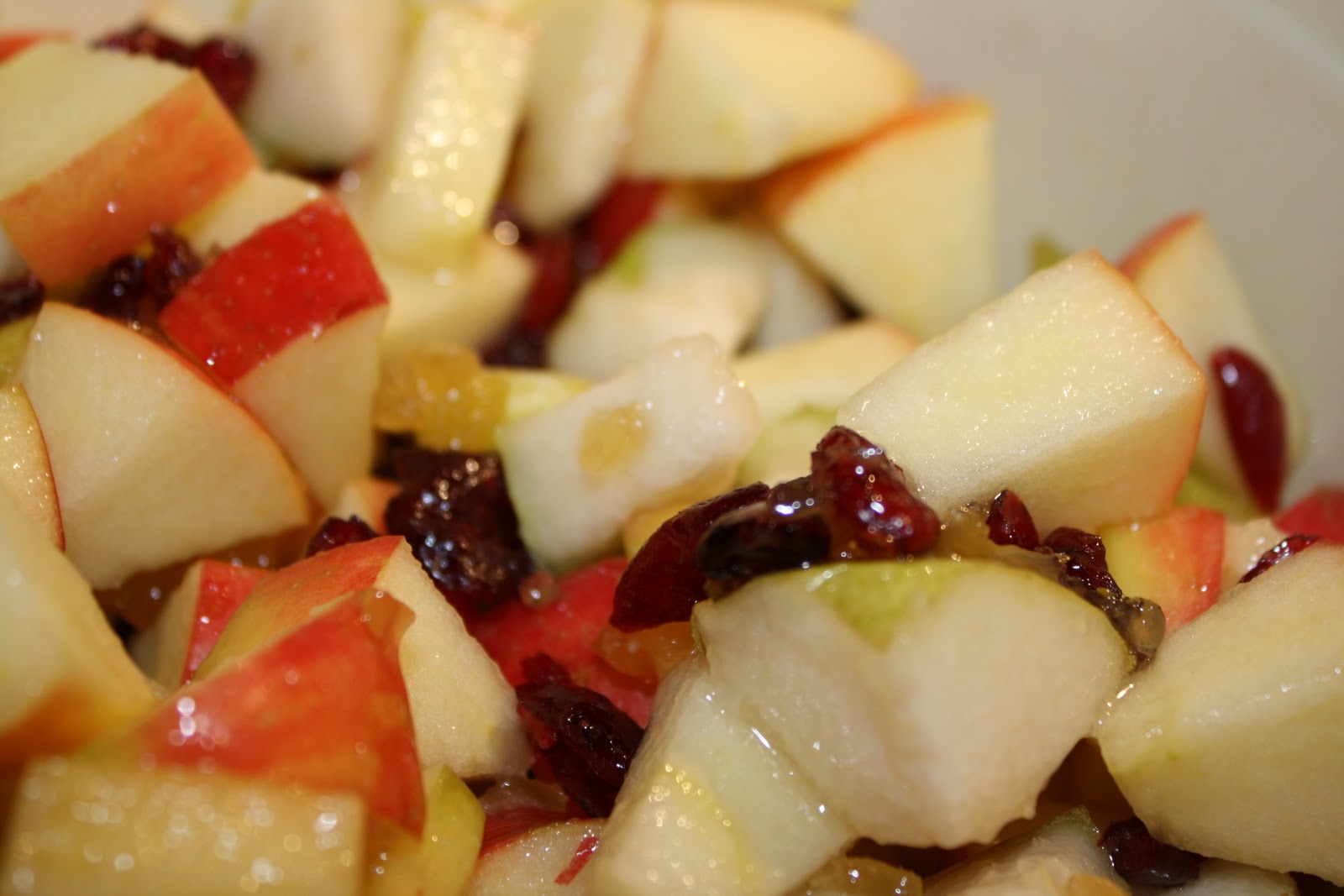 Hot Dinner Happy Home: Gingered Fruit Salad