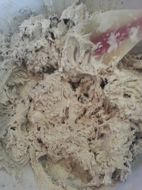 Baking Banquet: OREO OBSESSION ICE CREAM PIE