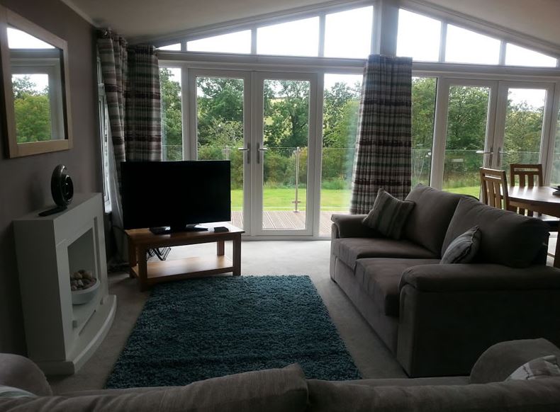 Redwell Fisheries Apartments & Lodges, Arkholme, Carnforth, Lancashire ...