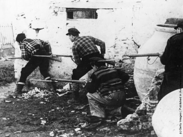 Old Photos of Spanish Civil War in the 1930s ~ Vintage Everyday
