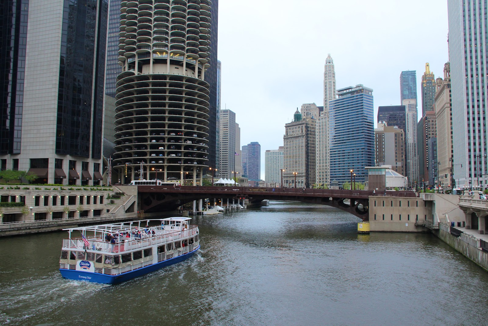 A Photo Every 24 Hours: Chicago River Bridges