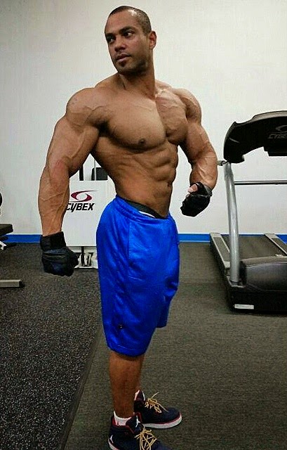 Alex Cambronero Pictures - Bodybuilders Inspiration Images