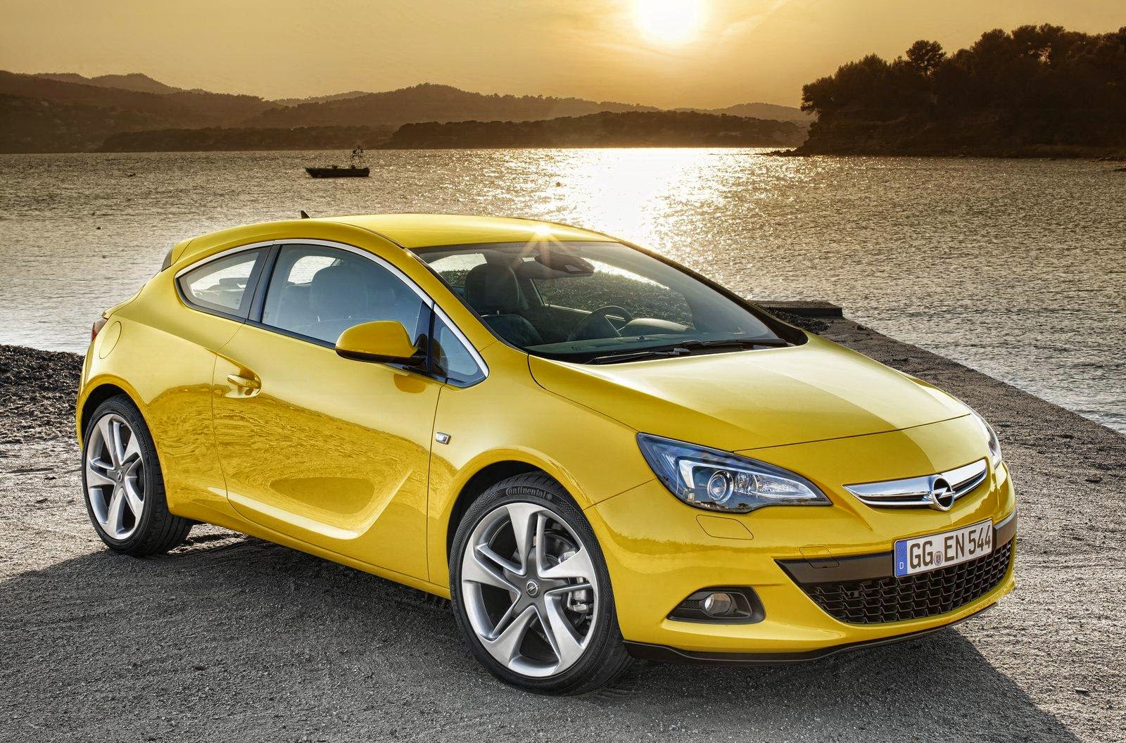 2016 Opel Astra | Family Car Reviews