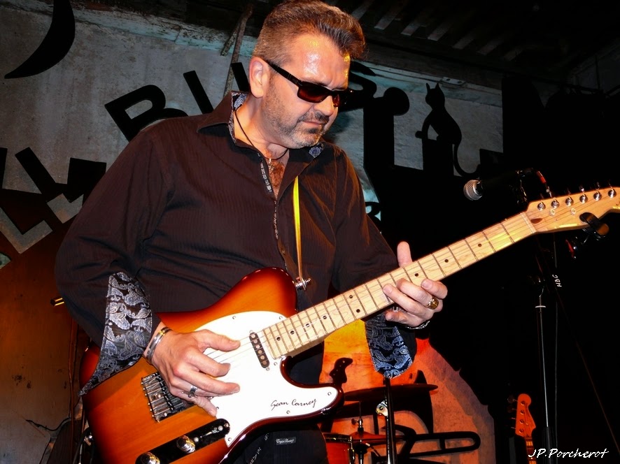 HALL BLUES CLUB: Shaun BOOKER & Sean CARNEY (USA) en concert au Hall ...