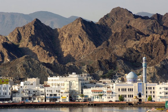 Traveler Guide: The charm of the desert coast of Muscat