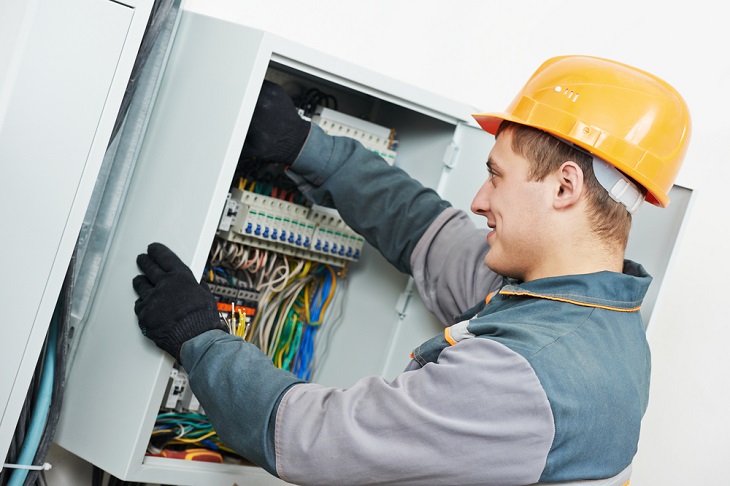 How to Figure Out a Reliable and Honest Electrician for your Home and ...