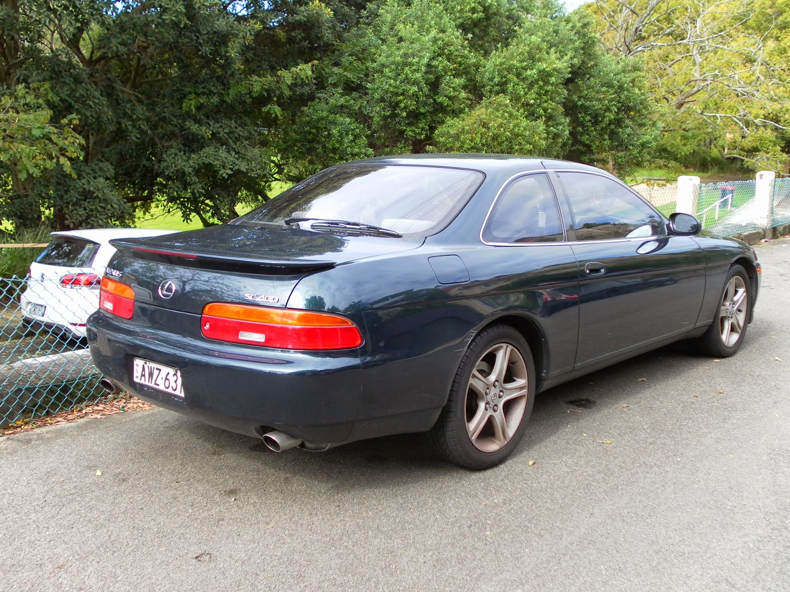 Aussie Old Parked Cars: 1991 Lexus SC 400 (Z30)