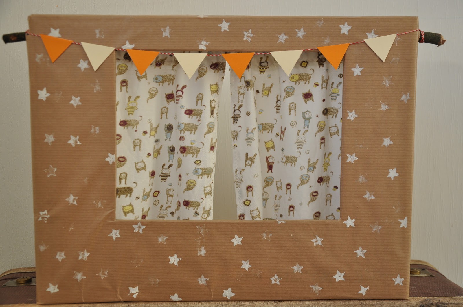 family kiosk: Cardboard Puppet Theater