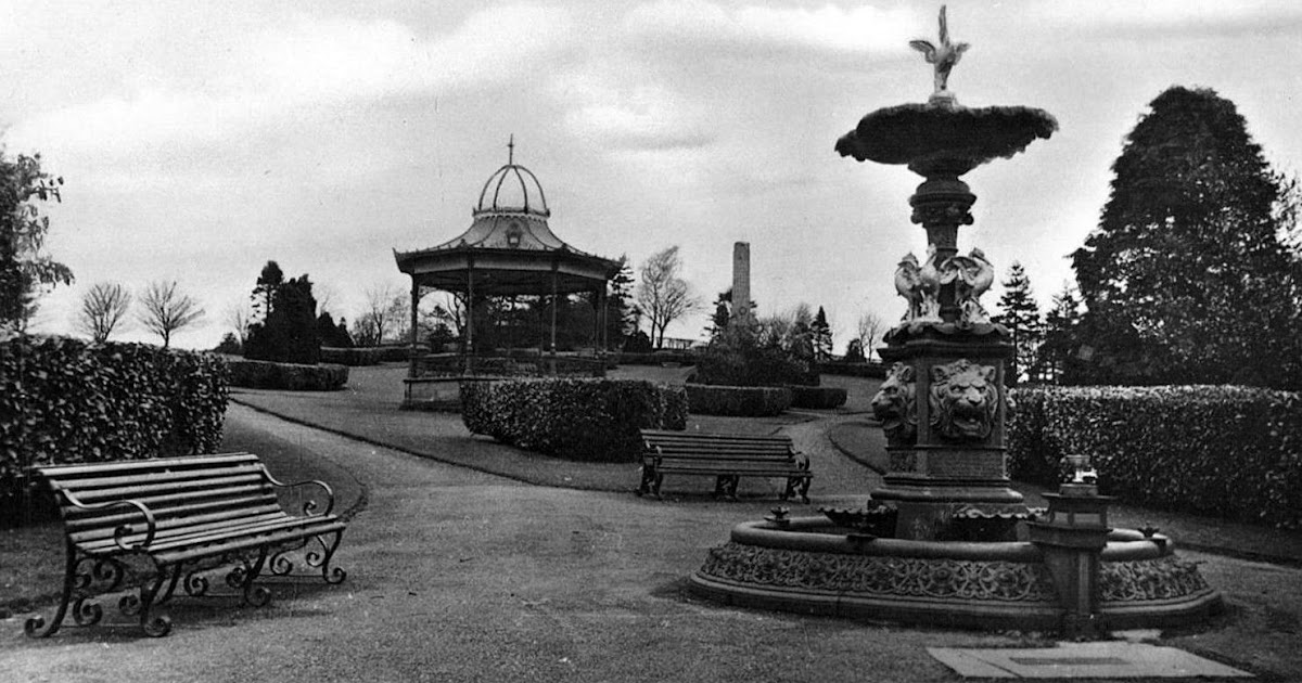 Tour Scotland: Old Travel Blog Photograph Bandstand Brechin Scotland