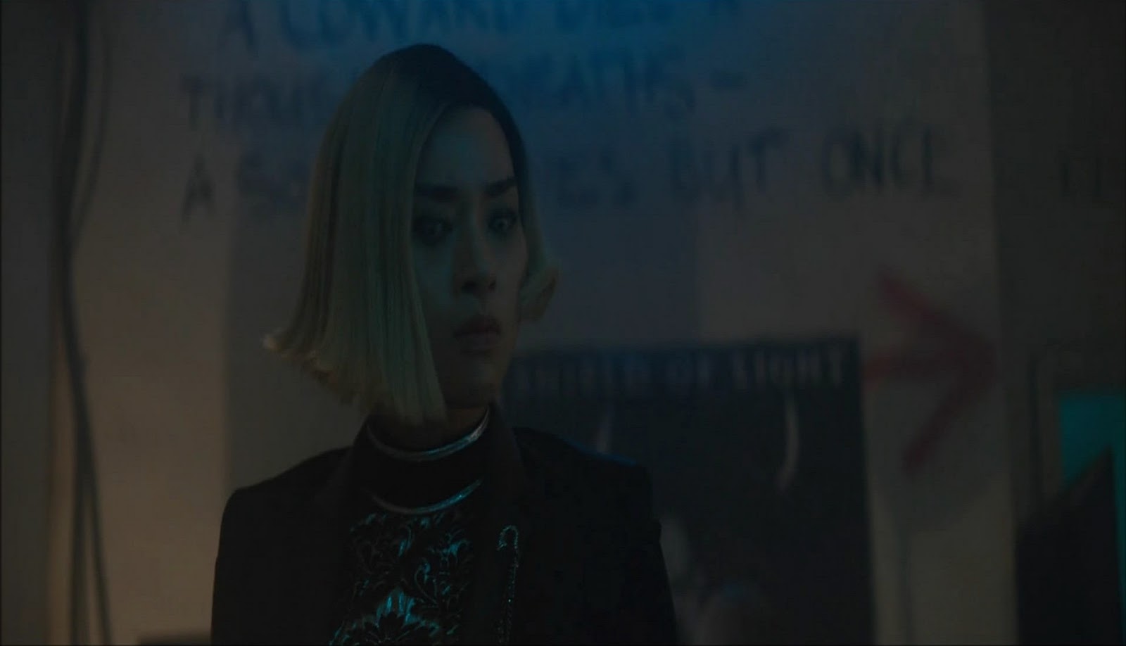 Noomi Rapace and Veronica Ngo as sexy evil babes Leilah and Tien in Bright