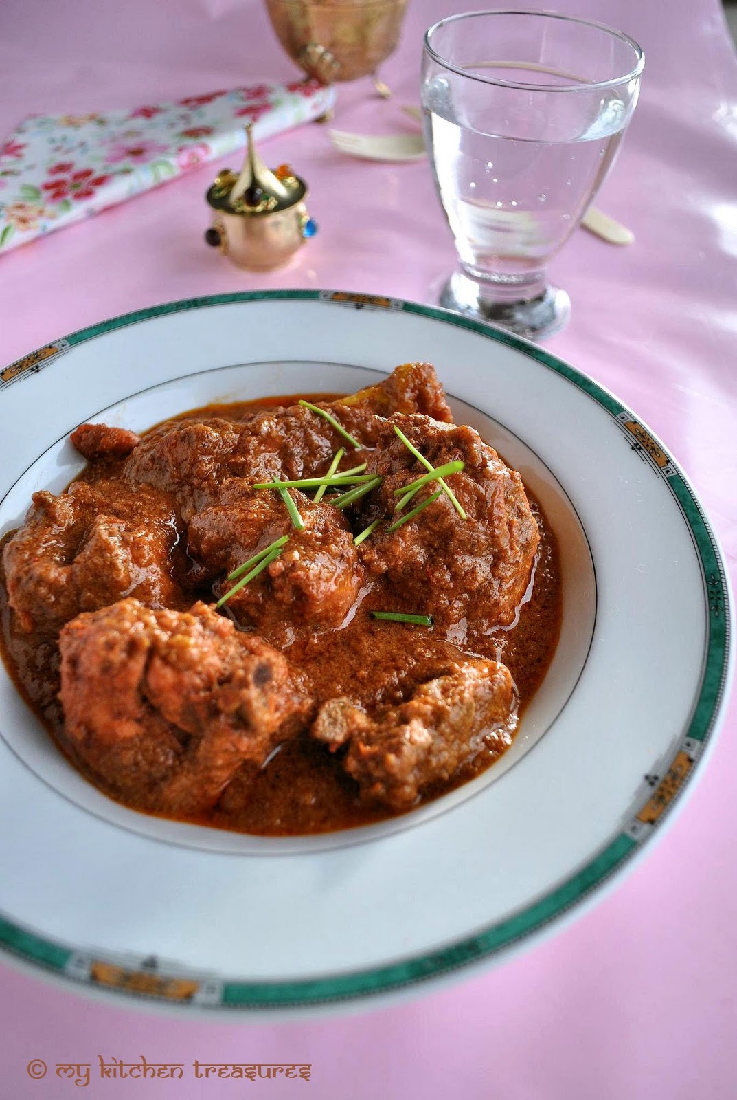 My Kitchen Treasures: Parsee Red Chicken Curry