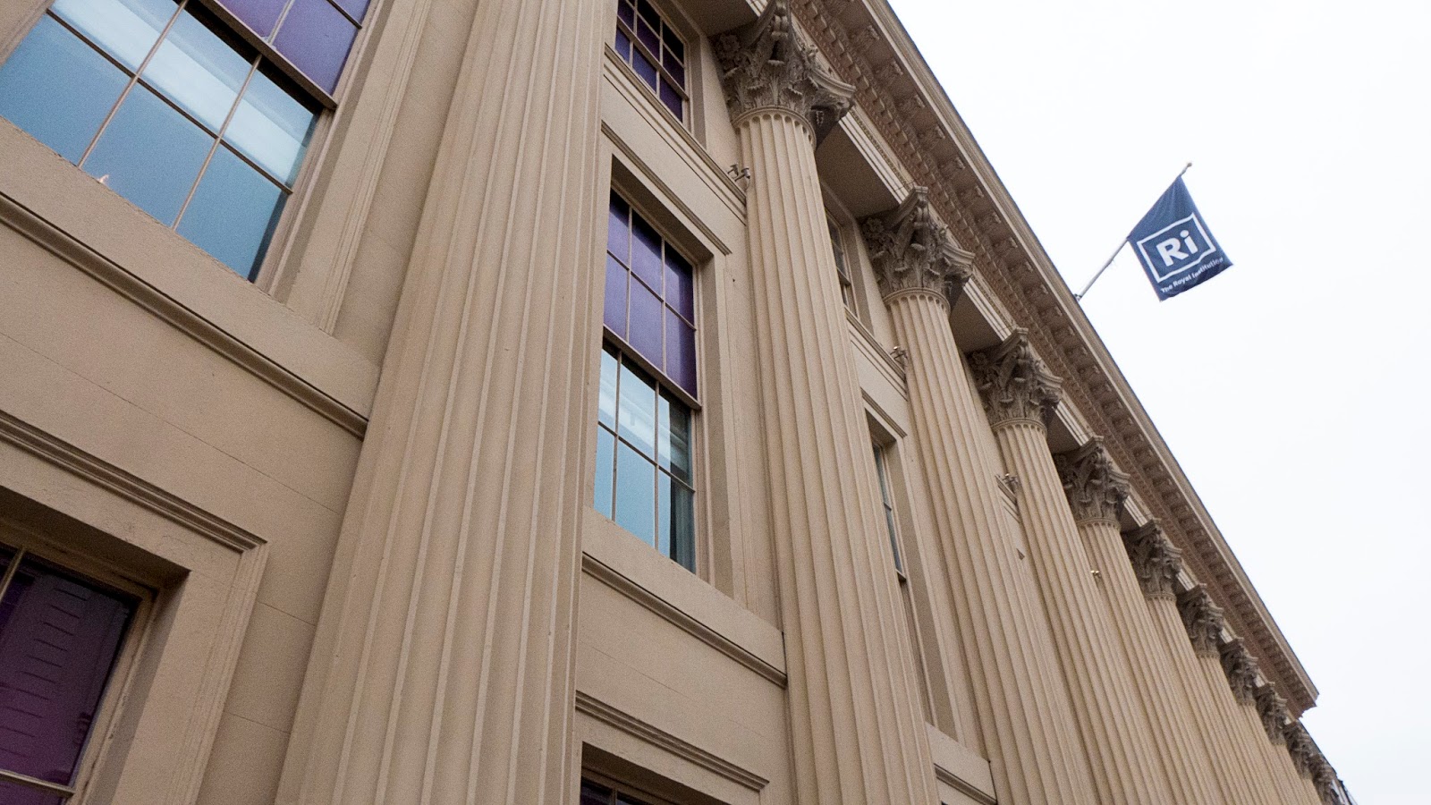 A Backpacker's Life: The Royal Institution