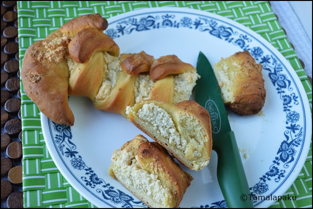 Russian Cheese And Lemon Bread - Russia ~ Tamalapaku