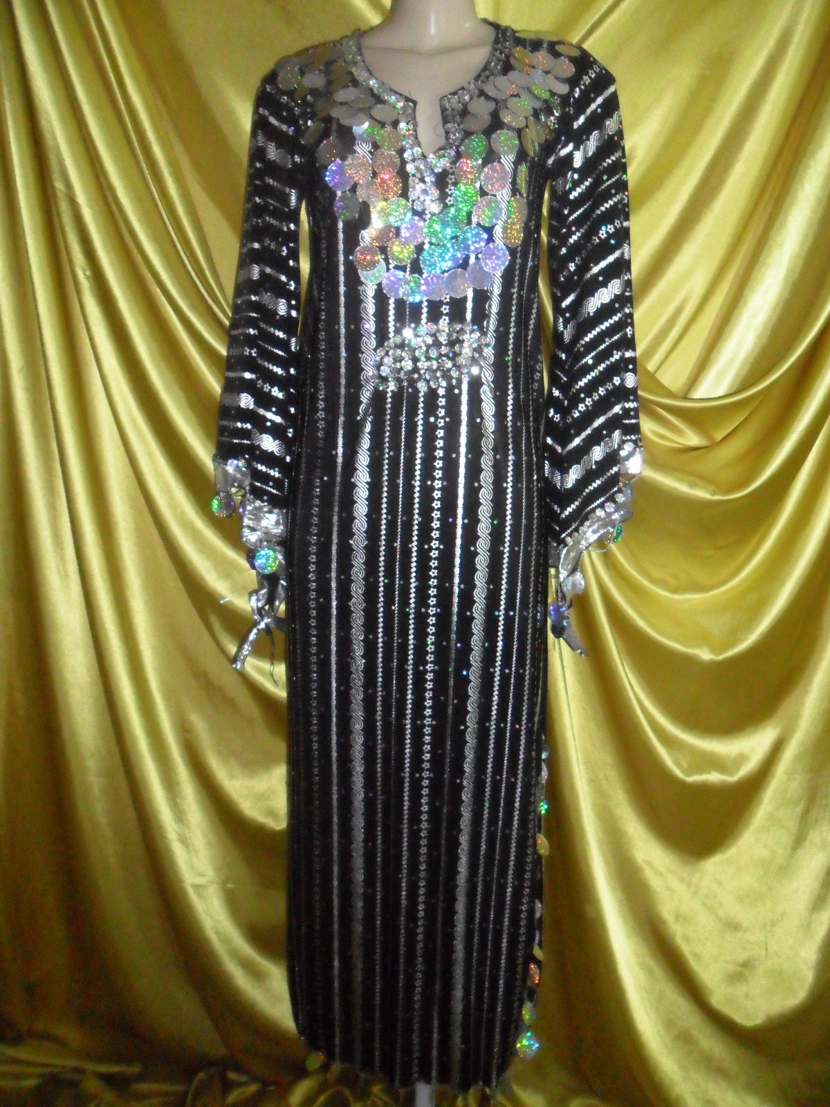 Atelier Yasmin Hassanein - Trajes para Dança do Ventre - Bellydance ...