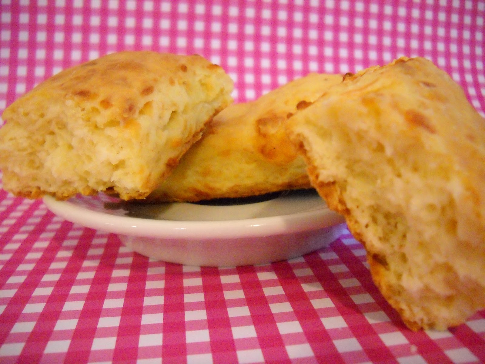 La cocina de Alle: Mi obsesión con Starbucks y sus scons de queso!