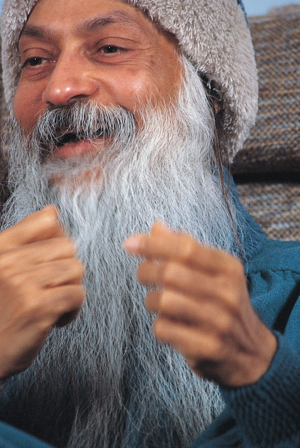 Osho's Beautiful Pictures Part-13 - Oshodhara Community
