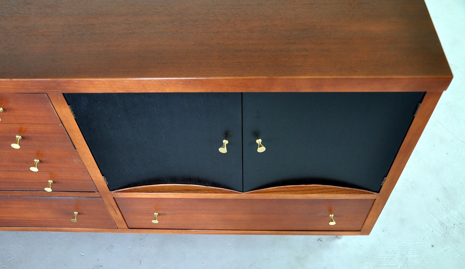 SELECT MODERN: Drexel Credenza, Bar, Buffet, Sideboard or Dresser