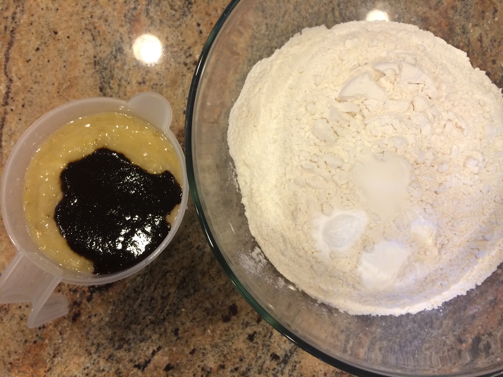 Married to the Coach: Banana Coffee Cake-Muffins