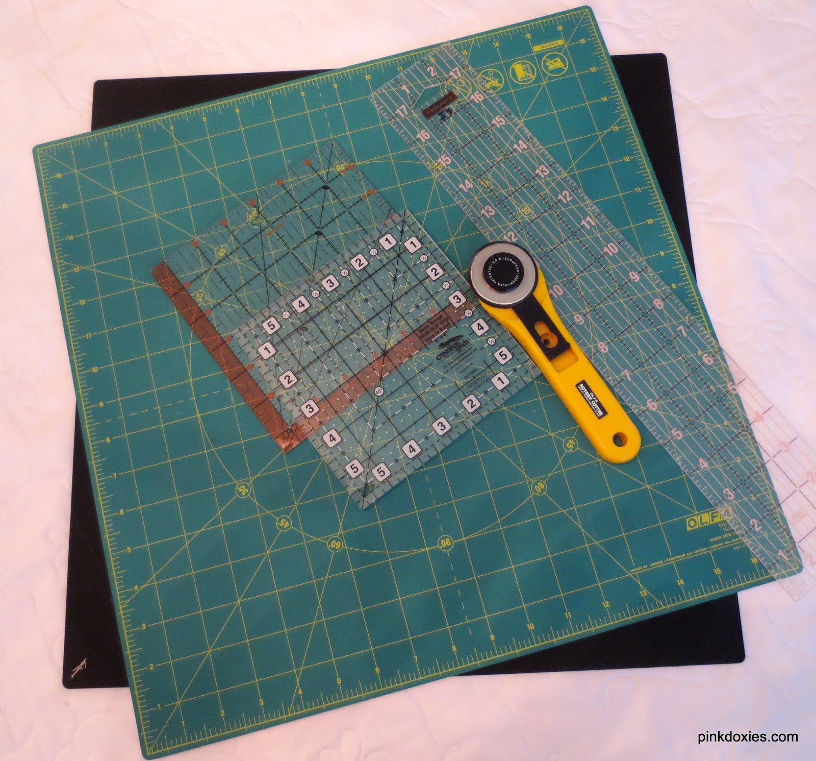Julie Stocker Quilts at Pink Doxies: Make A Portable Sewing Station