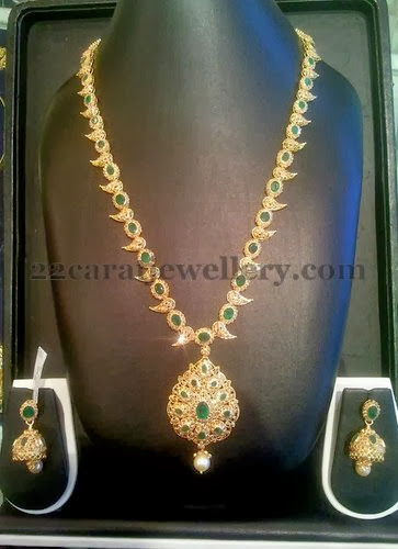 Emerald Long Set with Chakri Diamonds - Jewellery Designs