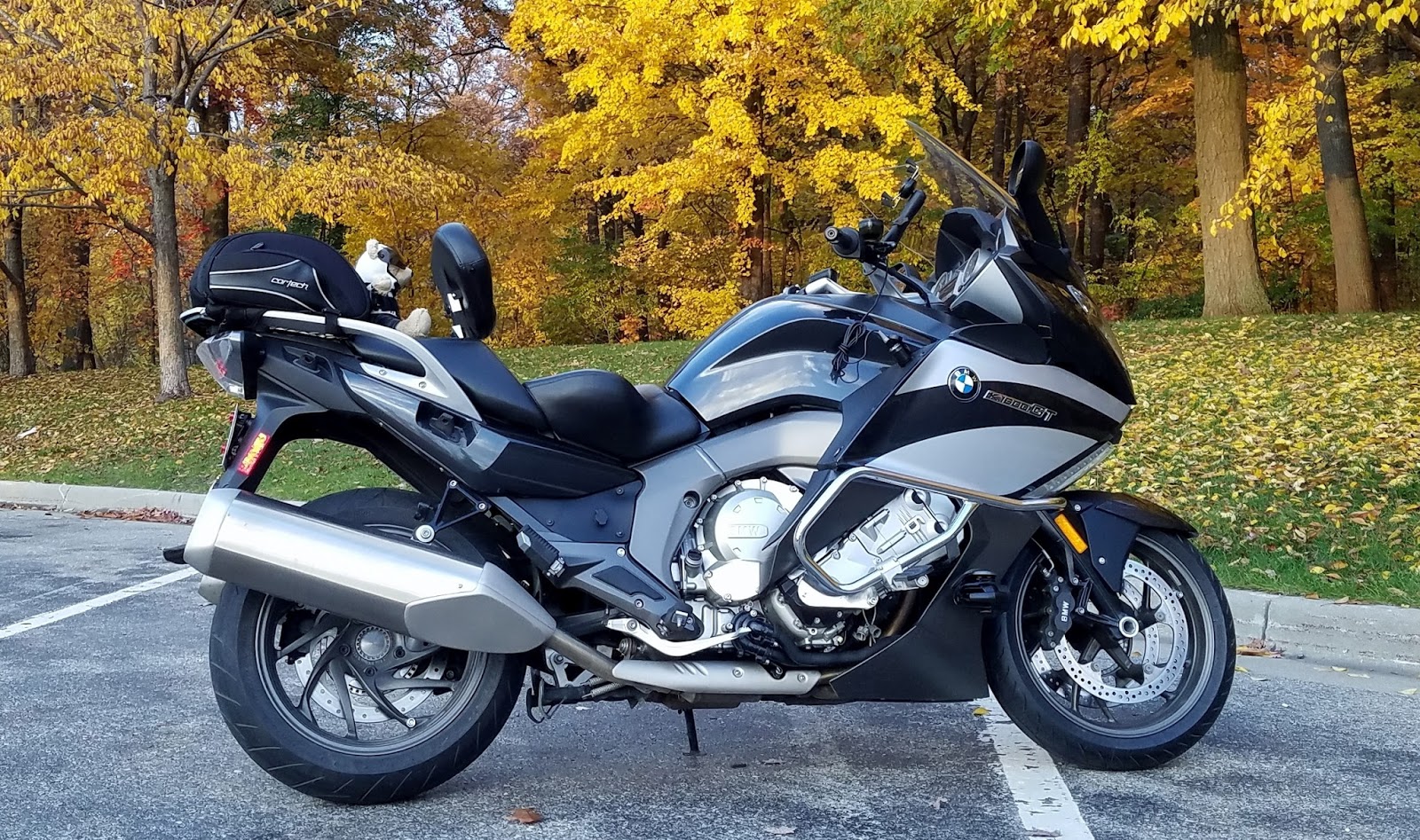 BMW R1200RT vs. K1600GT: rider comparison