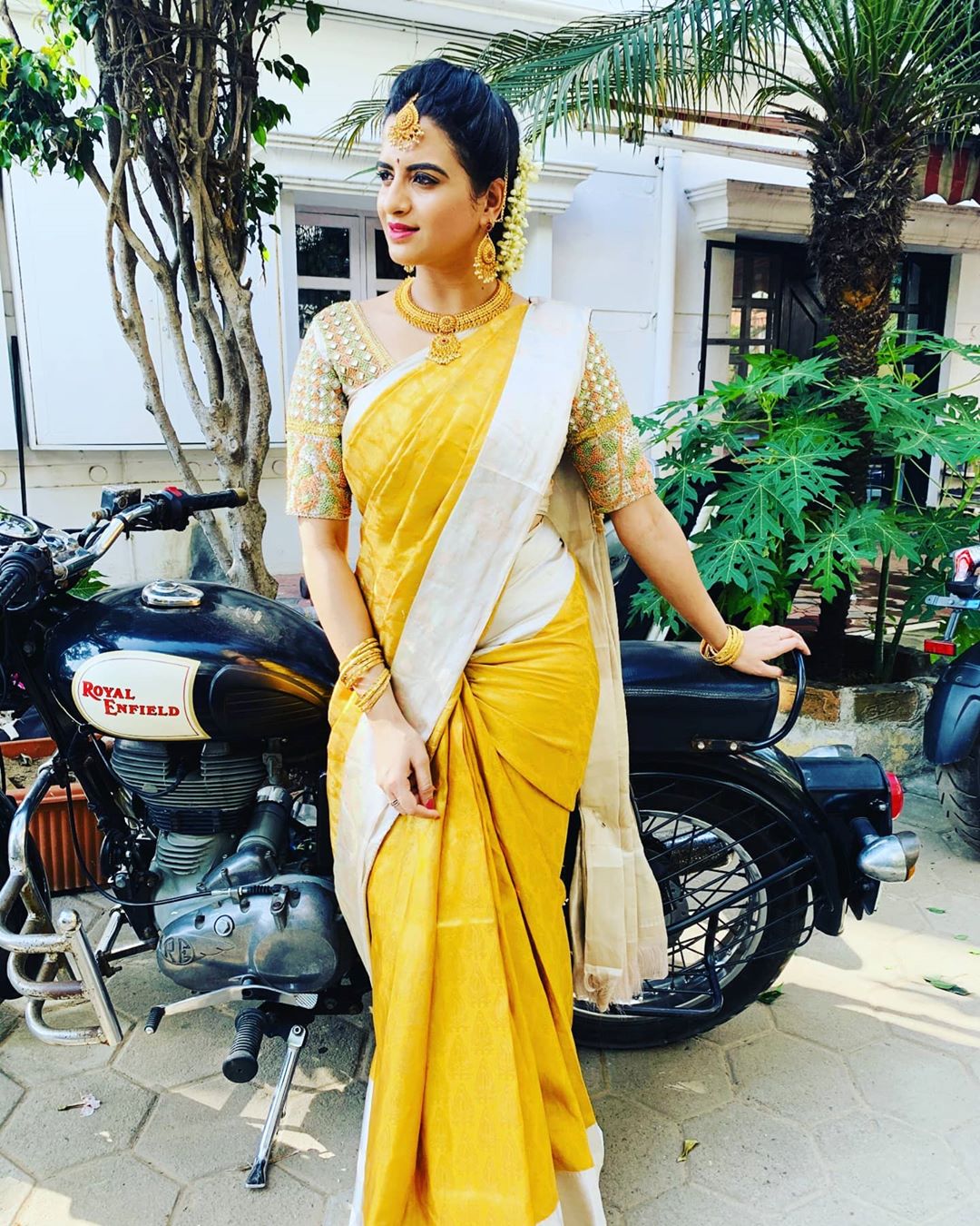 Serial Actress Rashmi Jayraj Latest Saree Photos