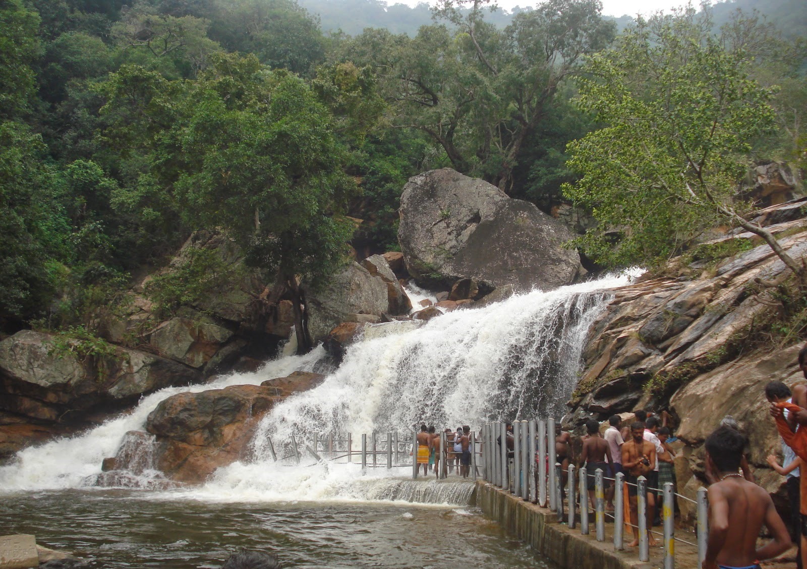 Tamilnadu Tourism: Thirumoorthy Falls (Panjalinga Falls), Thirumoorthy ...