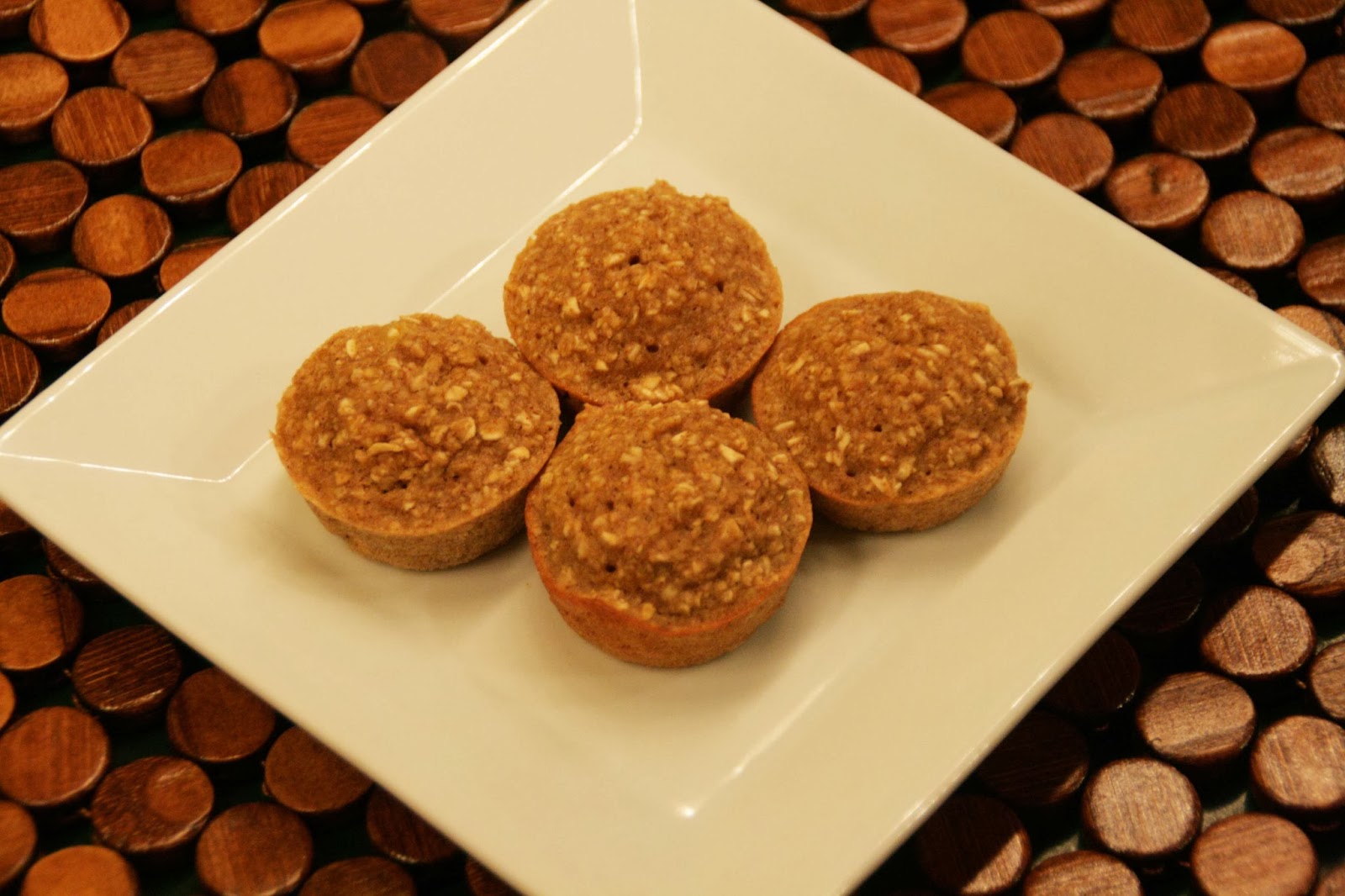 Nutmeg and KoKo: Mini Oatmeal Breakfast Bites