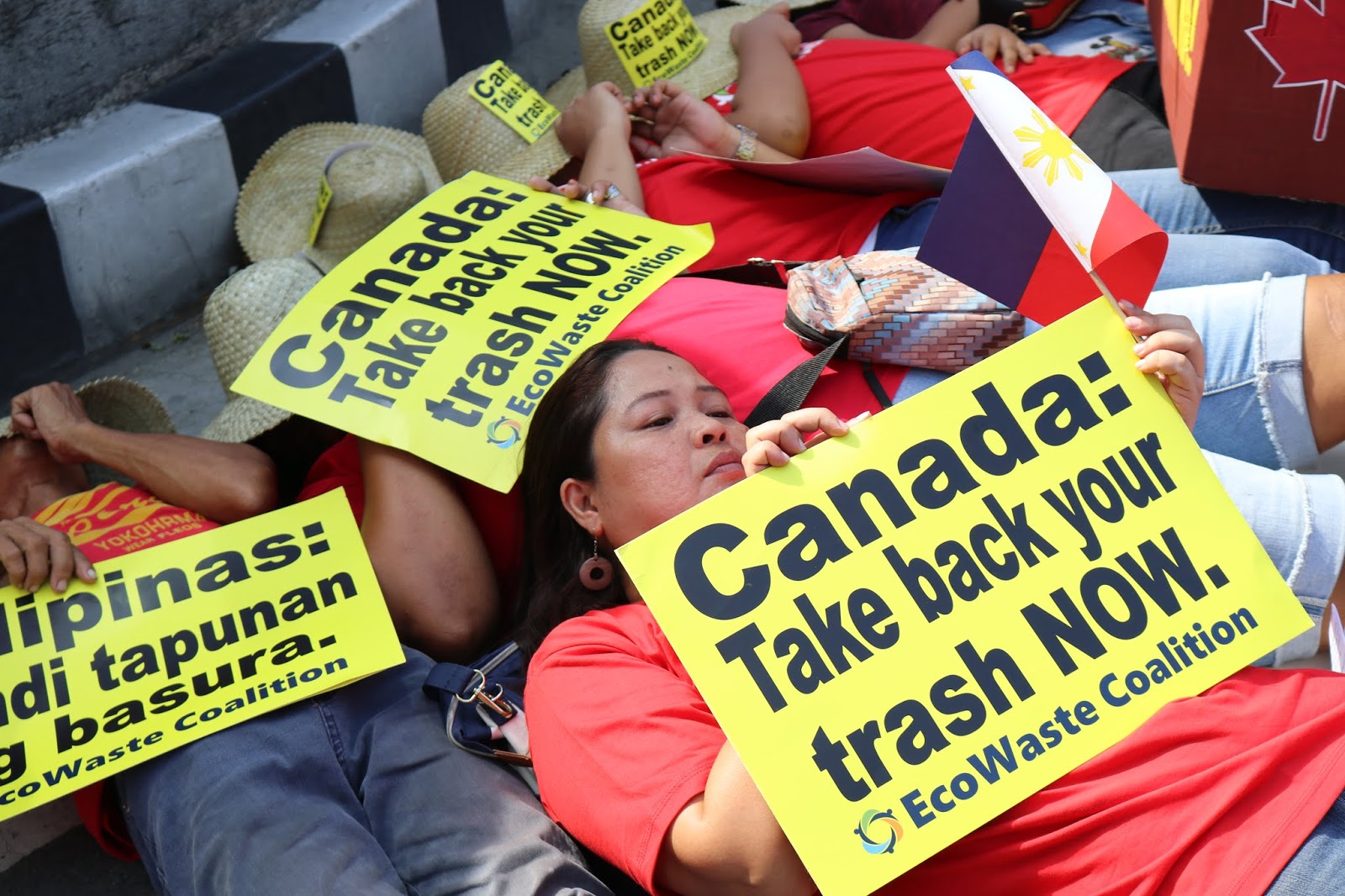 Environmental Activists Step Up Protest over Unreturned Garbage from Canada