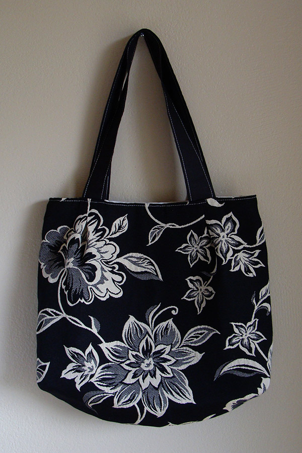 "Made By Michelle" Store: {My Projects} New Purse!