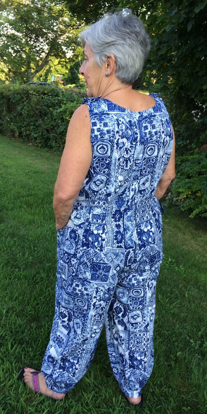 Cookin' & Craftin': McCall's 6083 Jumpsuit