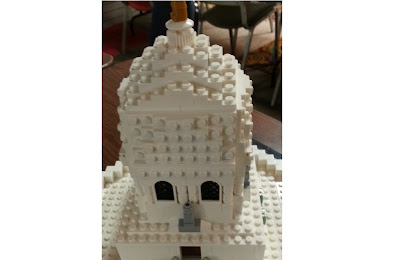 Buried in Bricks: Building a major MOC using LEGO - Part 4: To the dome