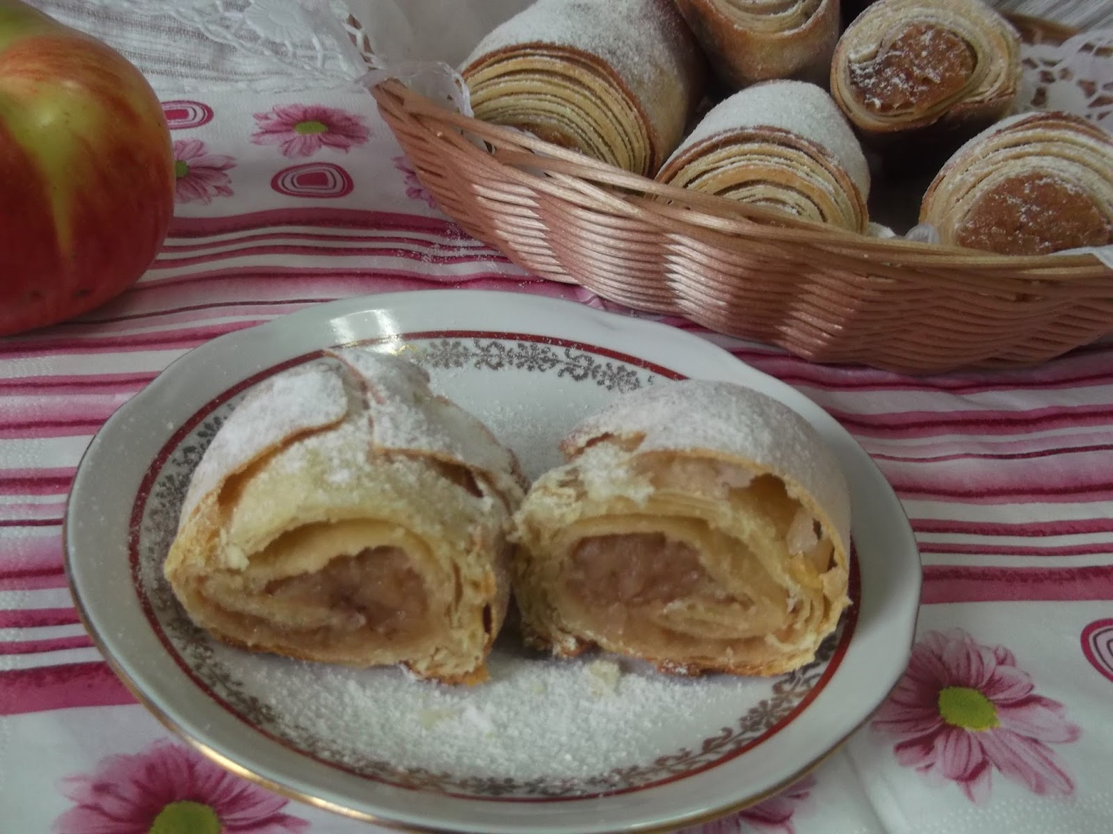 Hellena ...din bucataria mea...: Butuci ca la Harsesti