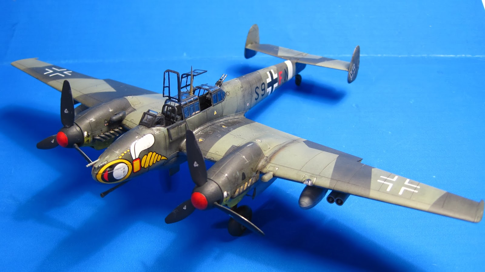 khanzilla: FINISHED! Eduard 1/72 BF 110 G-2 "Wespen"...