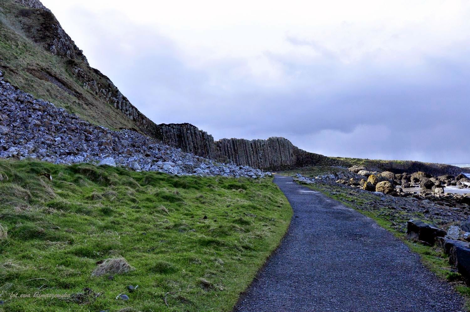 Naprzeciw SZCZĘŚCIU: Grobla Olbrzyma - Giant's Causeway w Północnej ...