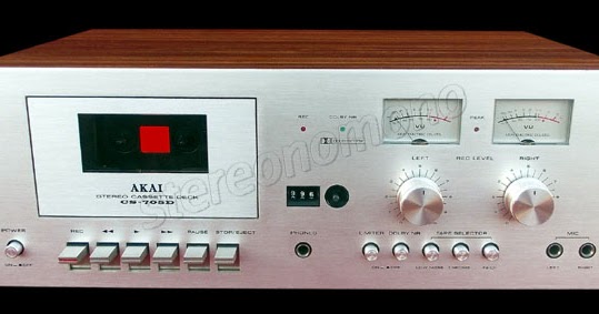 stereonomono - audio Hi Fi Compendium - 14 years on-line: Akai CS-705D