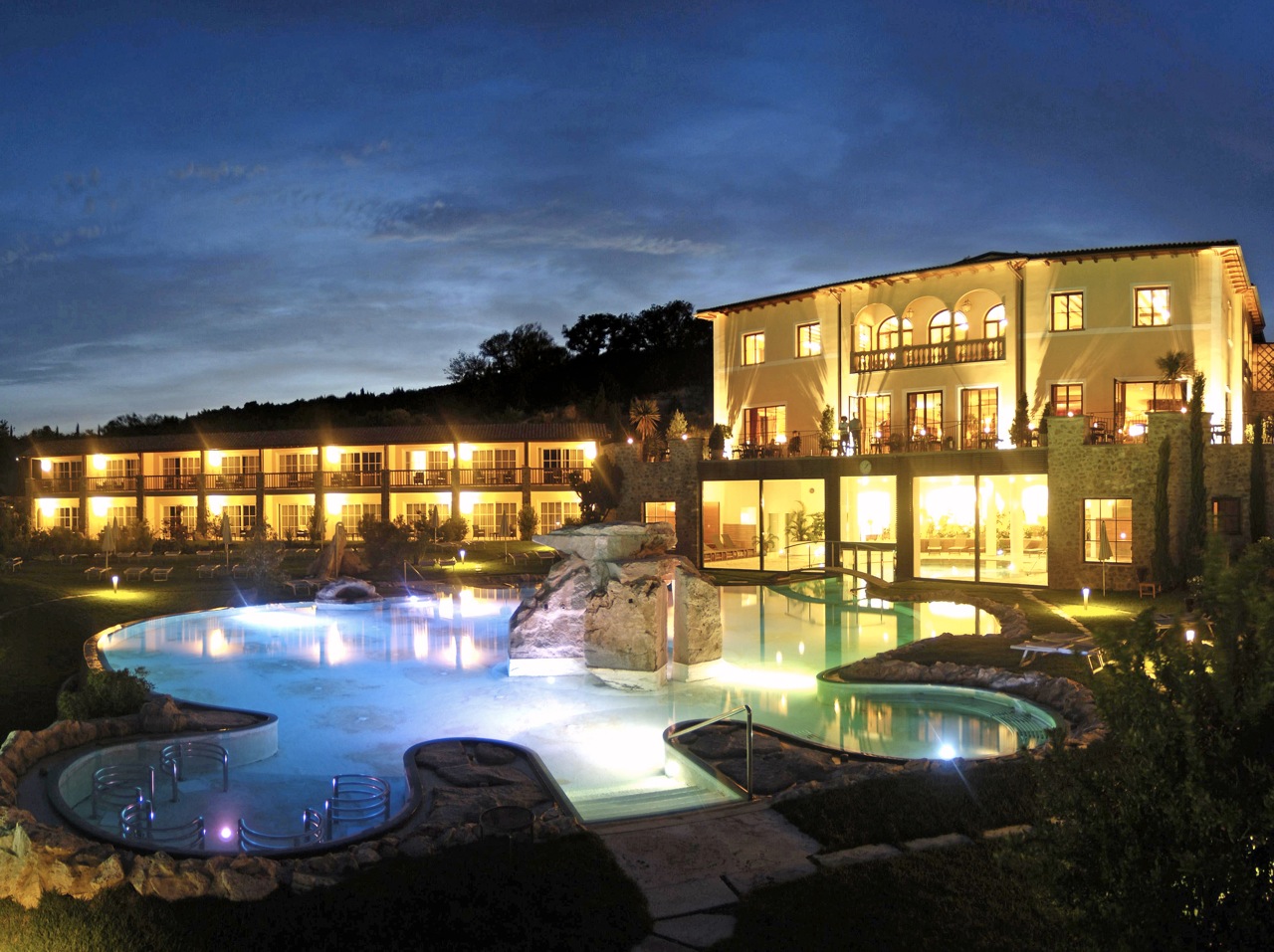 Passion For Luxury : Luxury Spa Resorts / Hotels by Premium Resorts