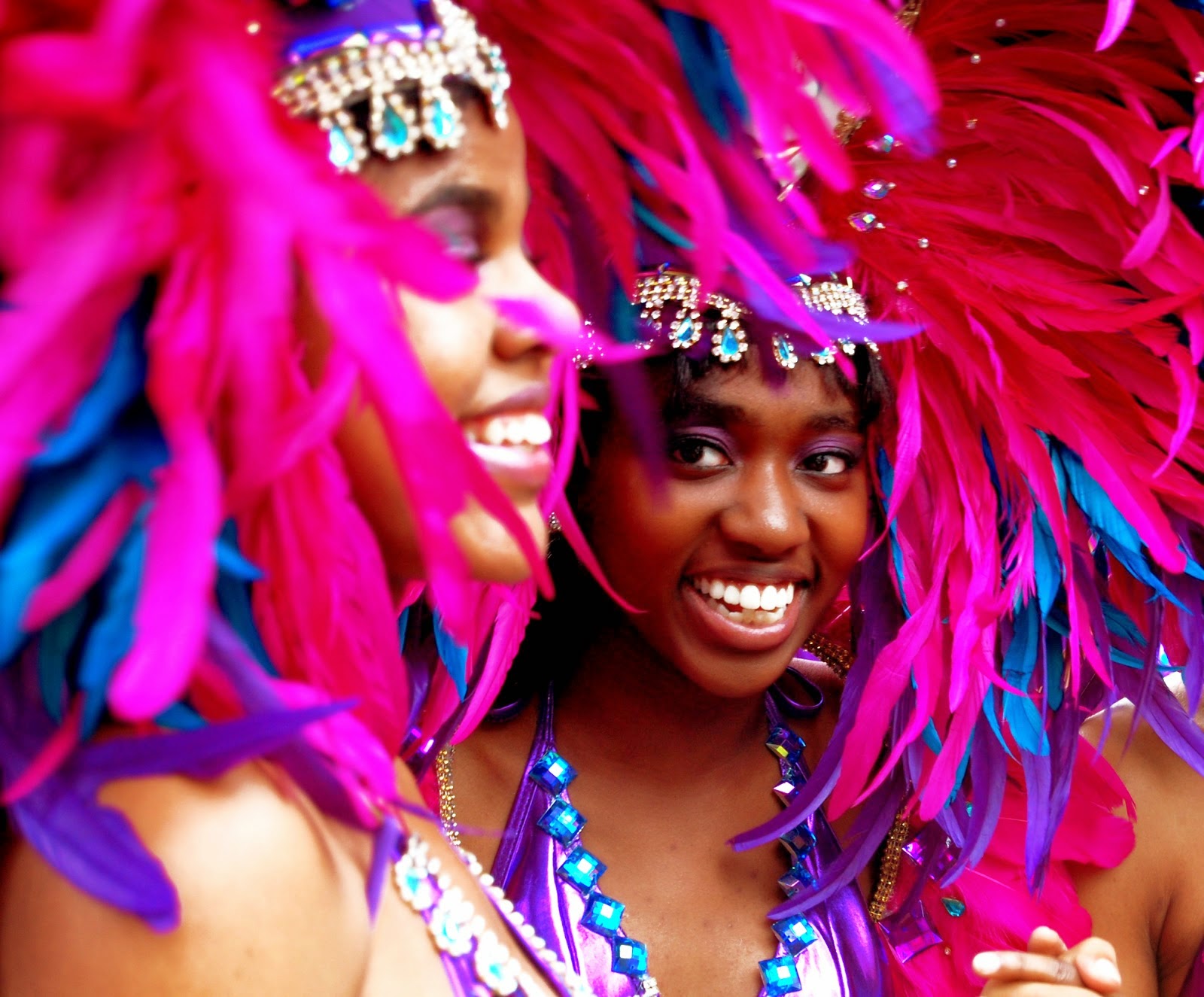 Beautifully Women On Colorful Photos - all about photo