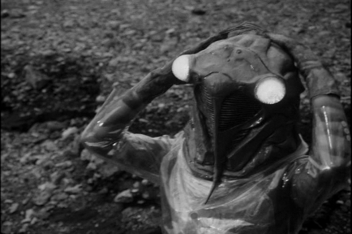 My Shiny Toy Robots: Series REVIEW: Ultra Q