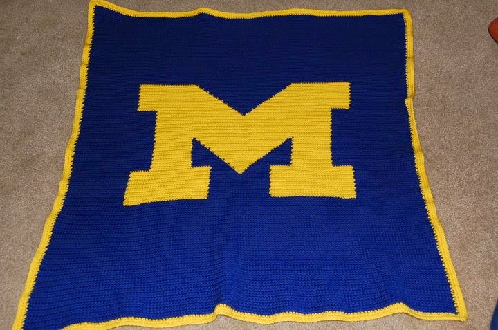 The Misadventures of an Ordinary House Wife: Michigan blanket pattern.