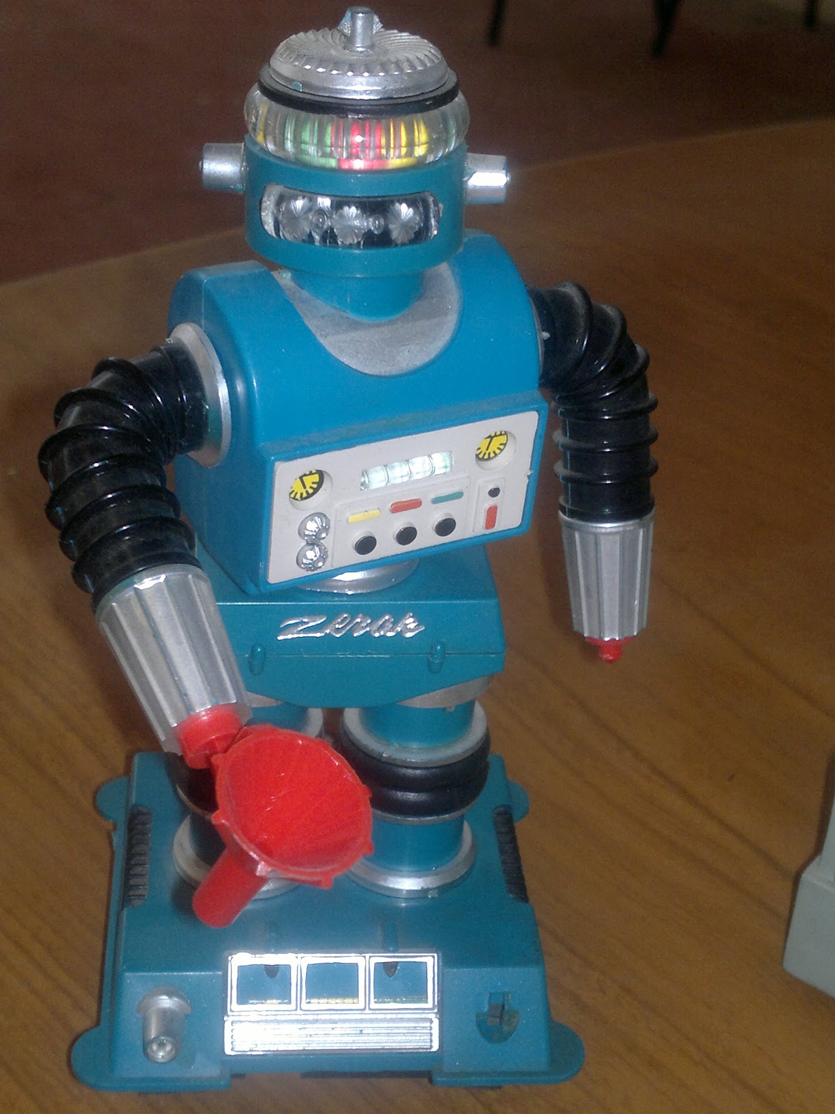 FESTIVAL DE ROBOTS: ZEROIDS - ZERAK