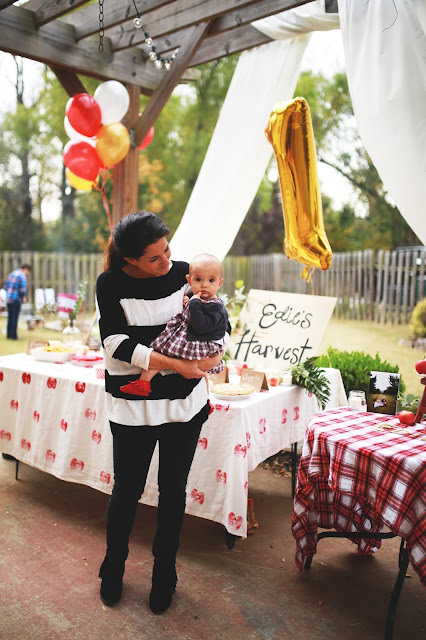 NewlyWifed: Edie's Apple Harvest: A Fall First Birthday Party