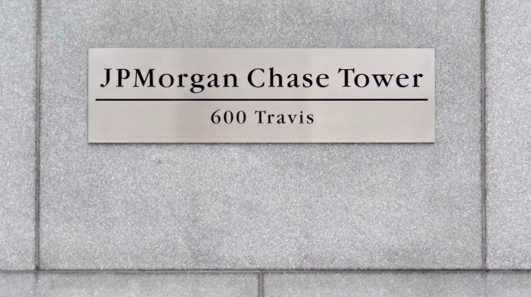 Houston in Pics: 600 Travis - JPMorgan Chase Tower (1981) (an I.M. Pei