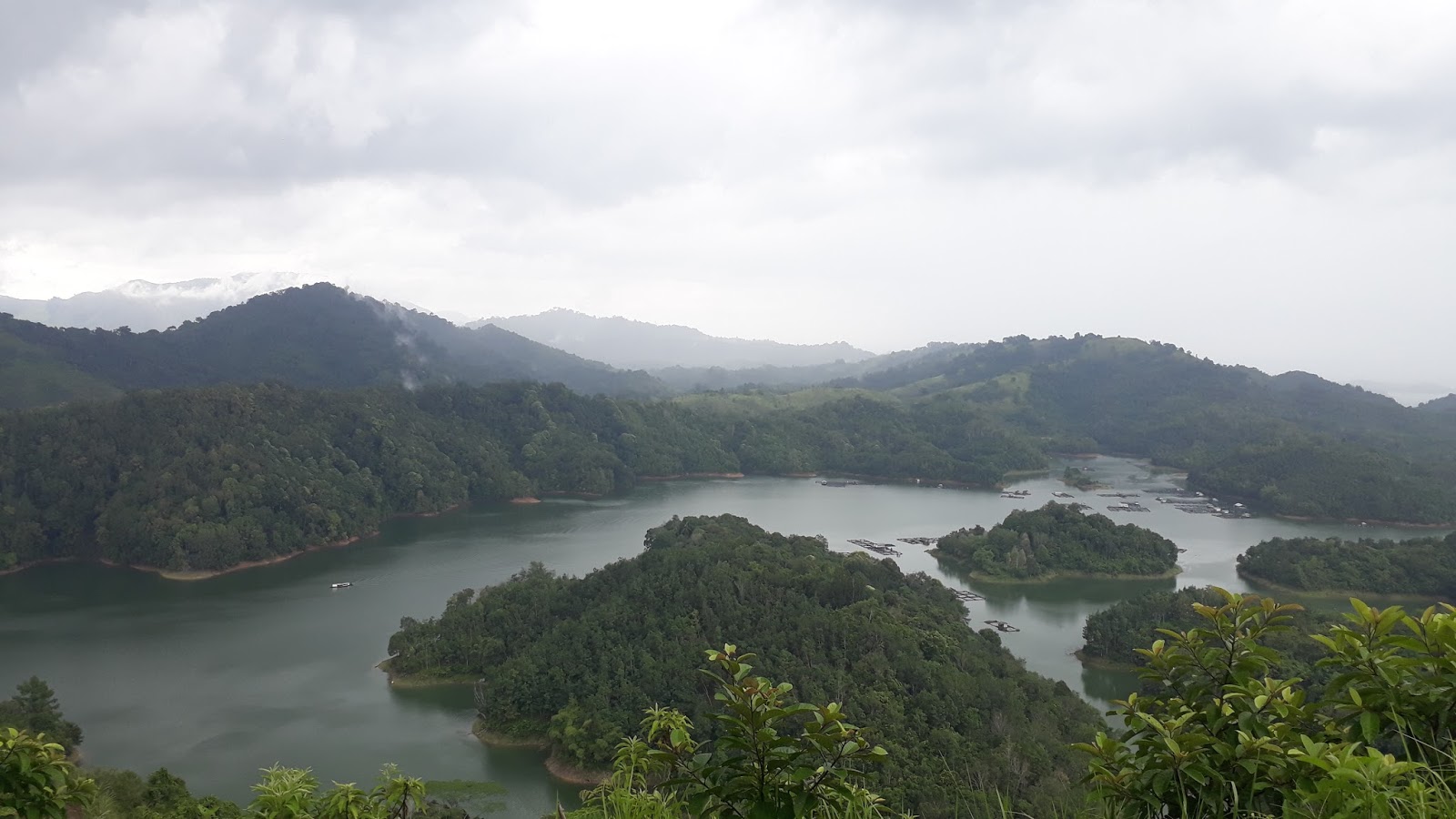 KEINDAHAN BUKIT MATANG KALADAN : RAJA AMPAT KALIMANTAN SELATAN