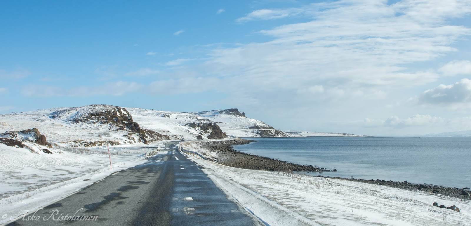 Tervastulia: Varanginvuonolla valokuvaamassa