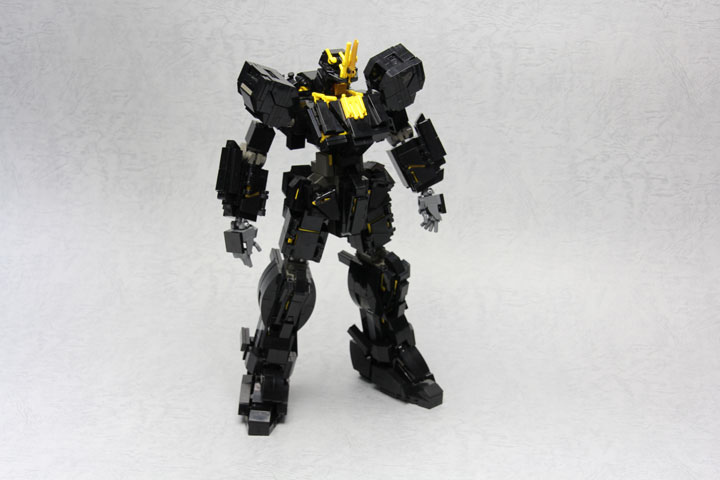 1/70 Scale LEGO MOC: Unicorn Gundam 02 Banshee