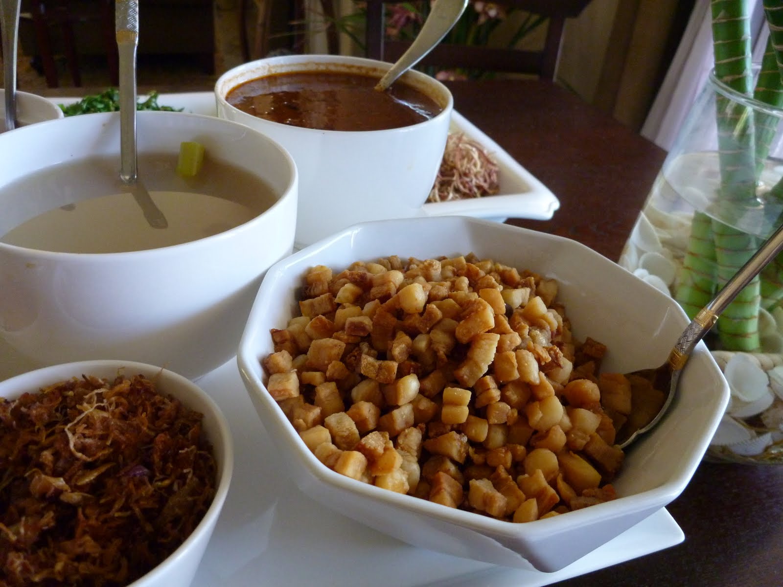 The Spices Of Life . . .: Cơm Hến (Clams Cooked Rice)