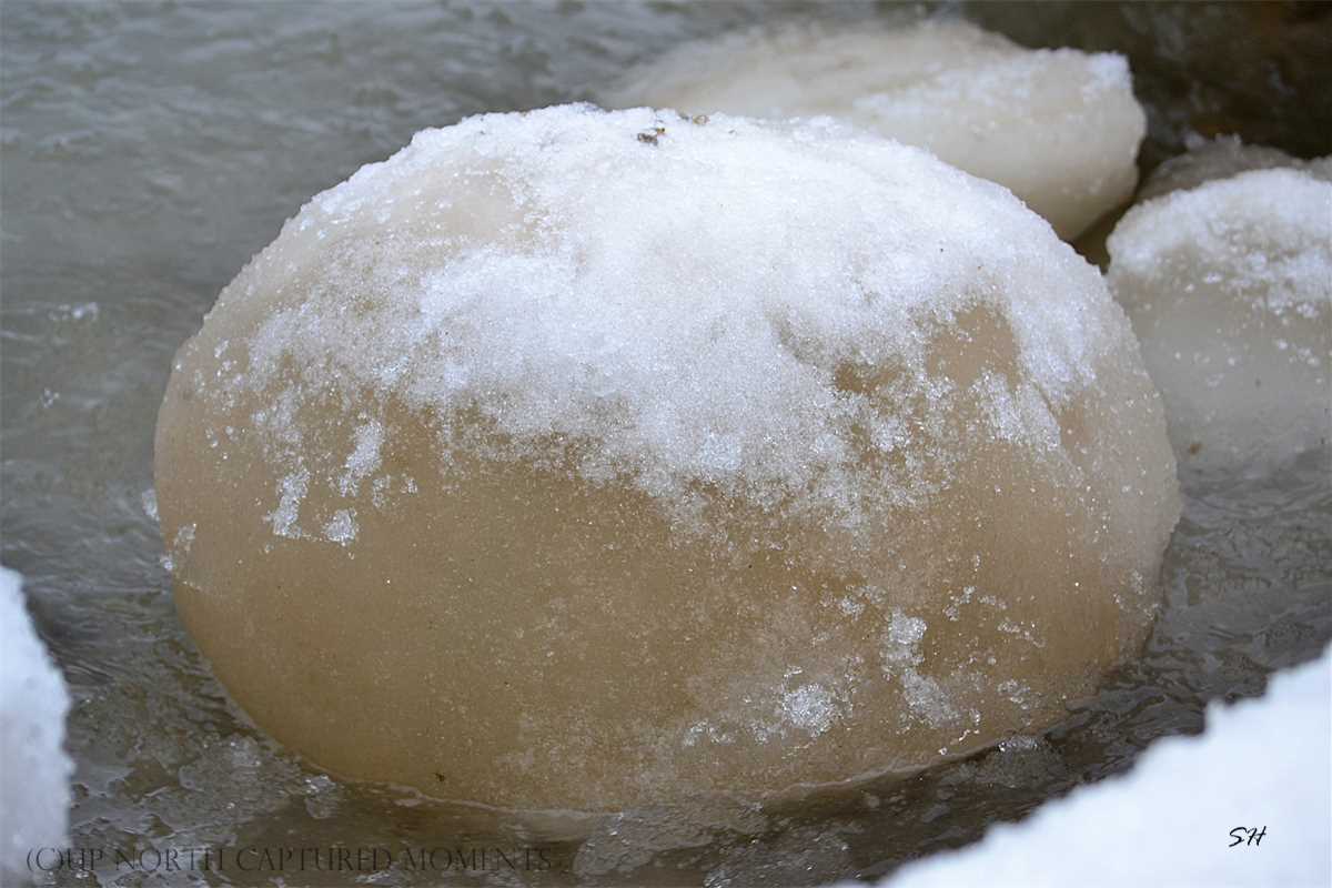 A "world famous" ice boulder in the forming stages.