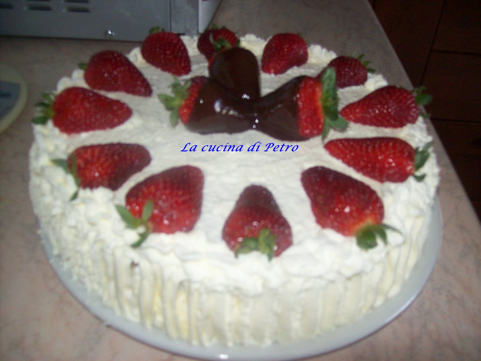 La cucina di Petro: Tort cu frisca si capsuni